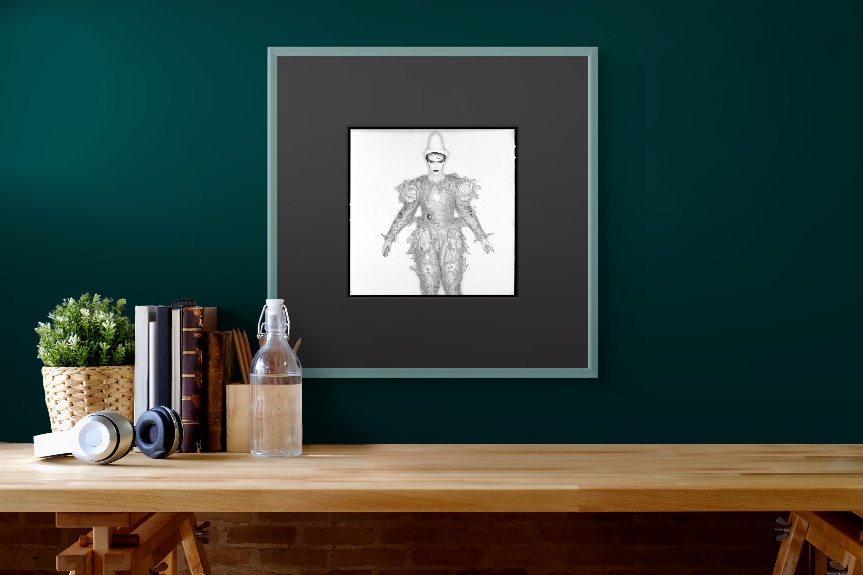David Bowie/Scary Monsters Pierrot – Hypergallery
